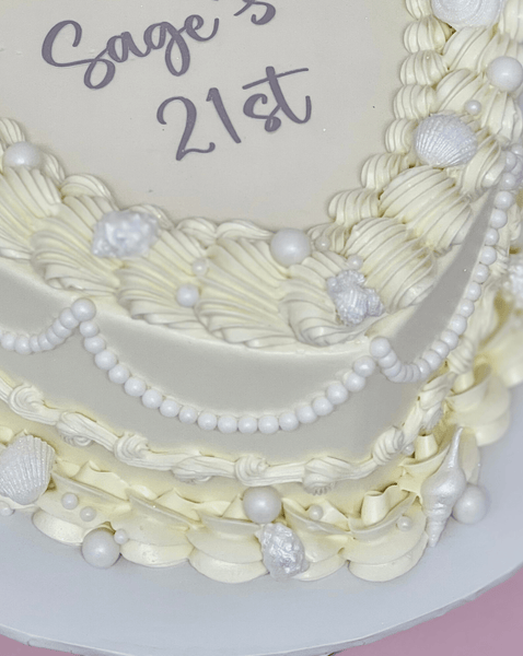 Seashell and Pearl Heart Shaped Speciality Cake – Cake Creations by Kate™
